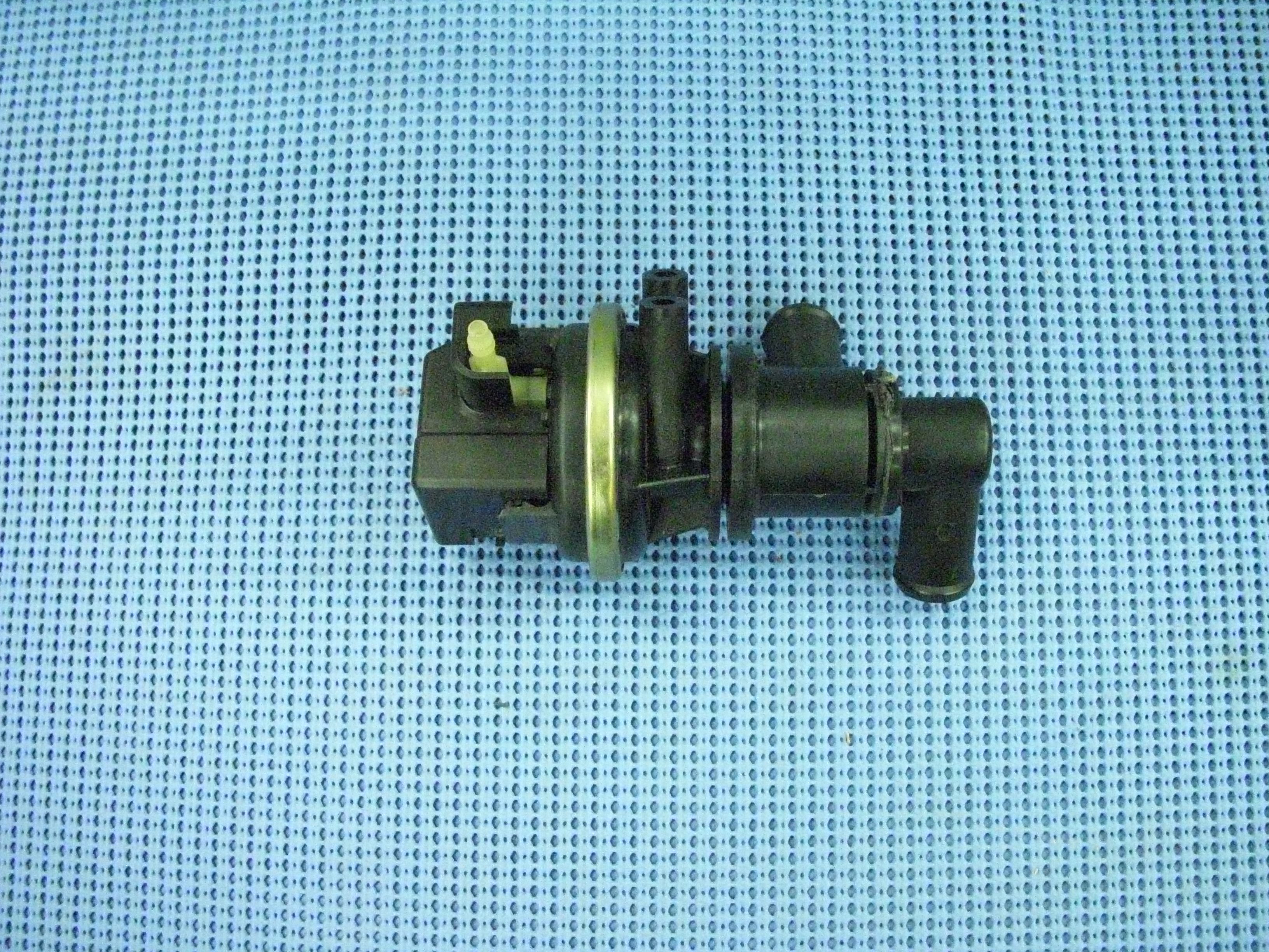 1981 GM Emission Control Air Injection Pulsair Valve NOS # 17066710 ...