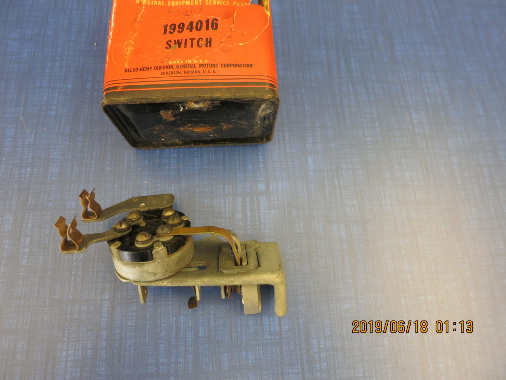 1940 Chevrolet NOS Headlight Switch GM #1994016 - Oldsmobile Obsolete