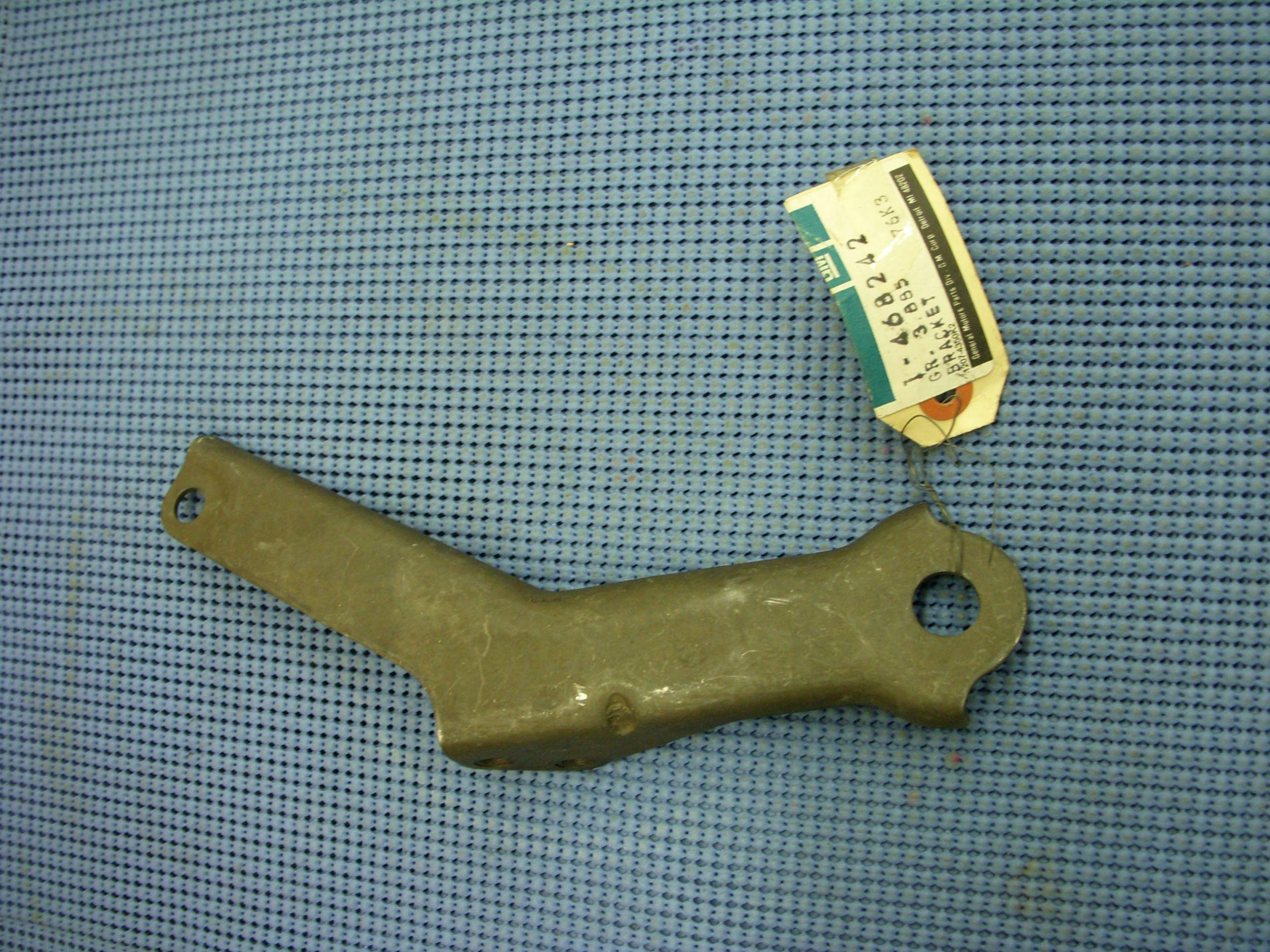 1978 - 1980 General Motors Cruise Control Servo Bracket GM # 468242 ...