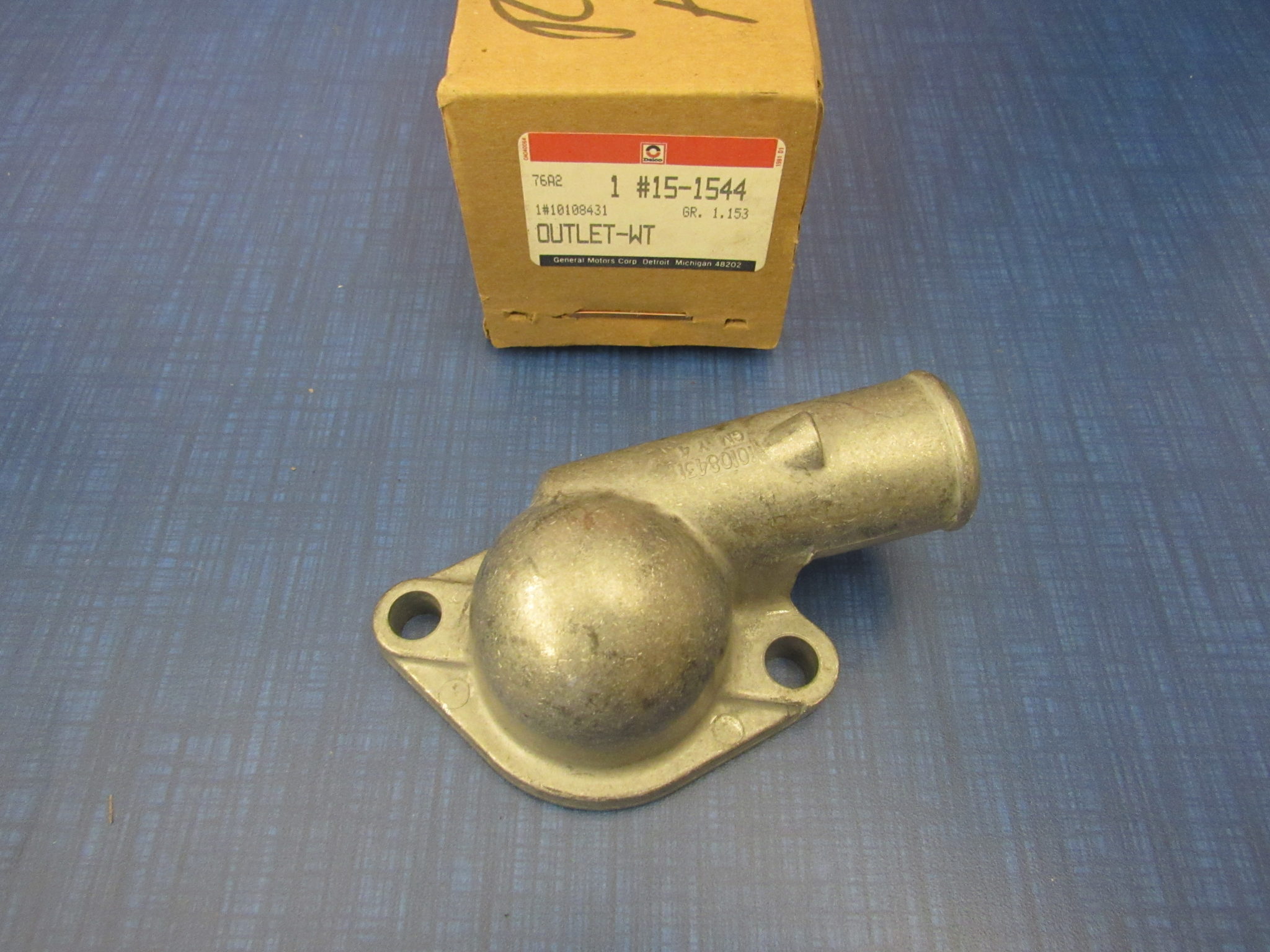 1991 - 1993 Chevrolet NOS Engine Water Outlet GM # 10108431 ...